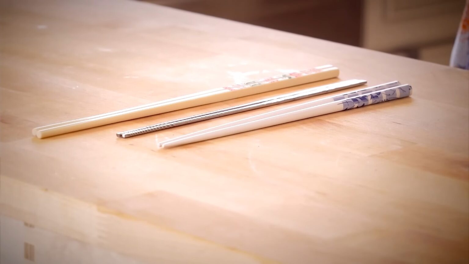 How to Teach Kids to Use Chopsticks - Parenting Hack