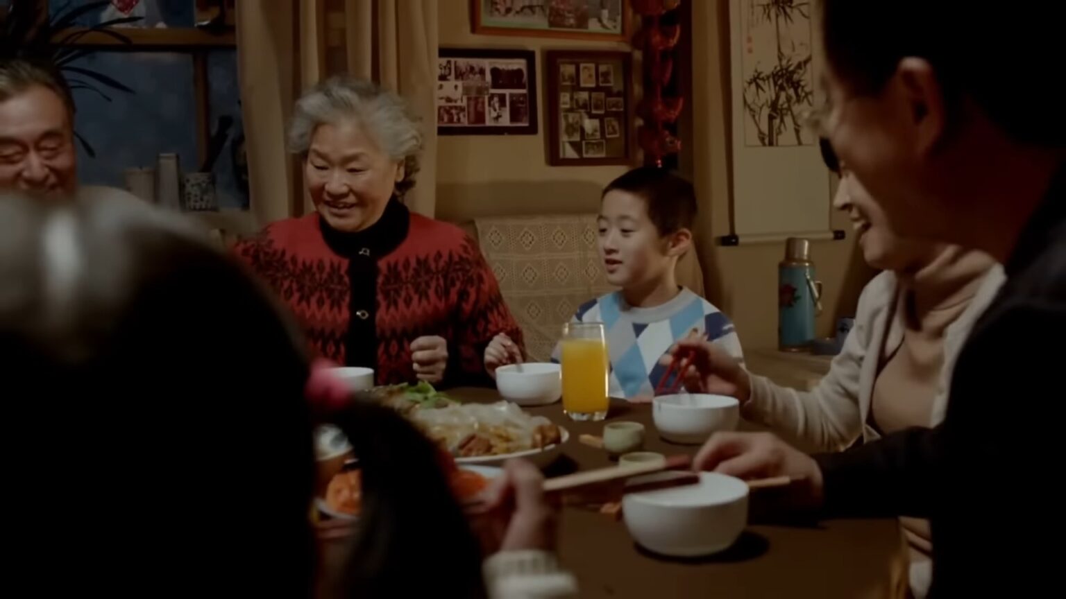 How to Teach Kids to Use Chopsticks - Parenting Hack